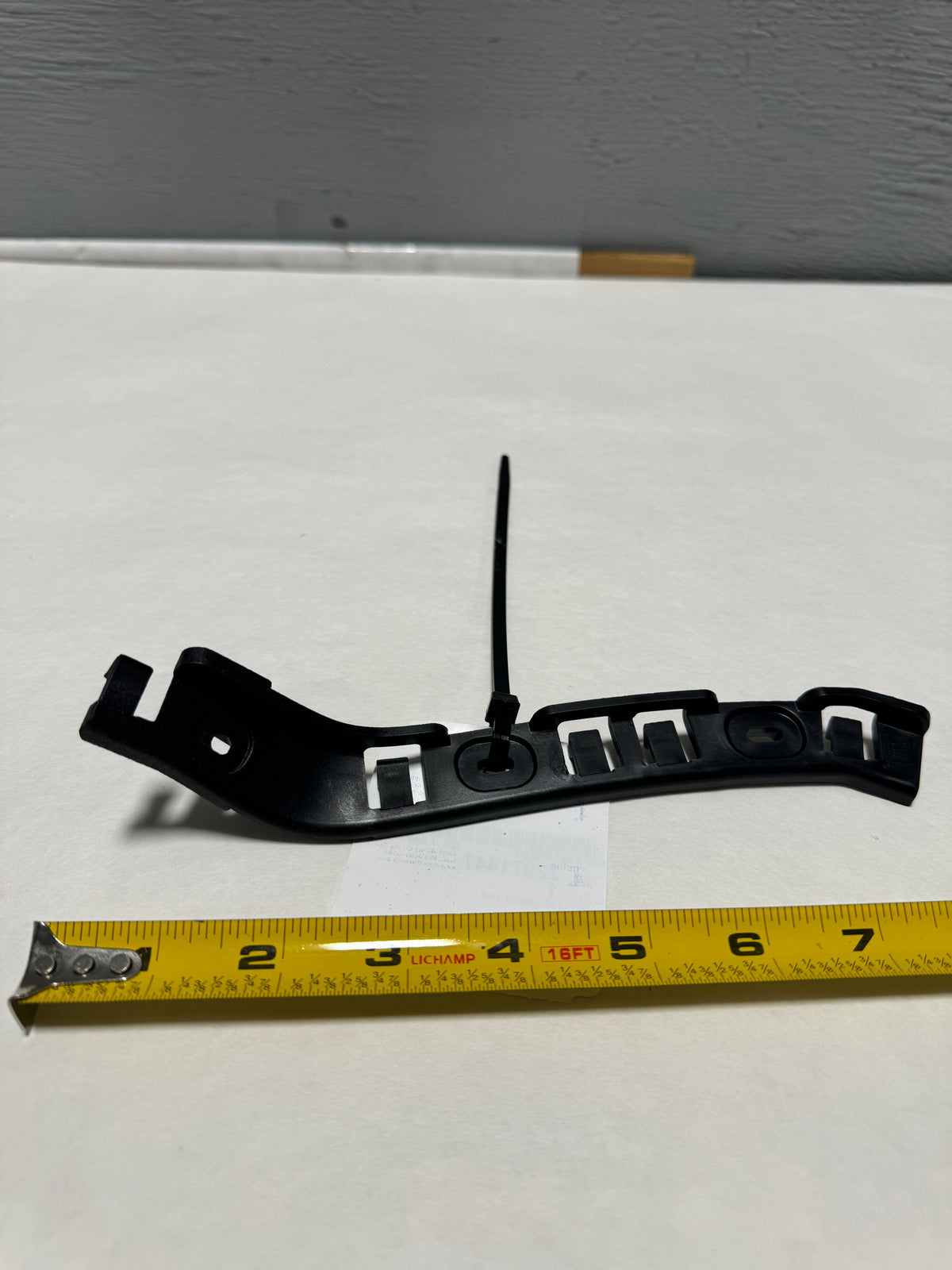 2013-2016 GMC Acadia Front Bumper Mount Bracket Driver Side OEM ...