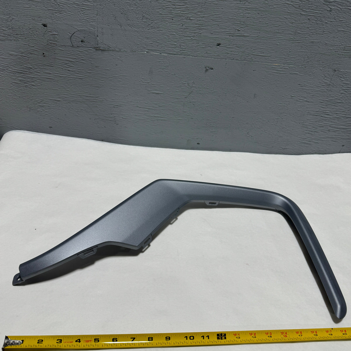 2020-2022 Honda CR-V Passenger Side Front Bumper Molding OEM Excludes ...