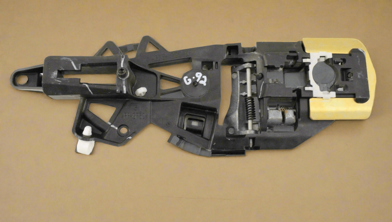 2020-2024 Cadillac XT4 Front Driver Side Door Outside Handle Bracket O ...