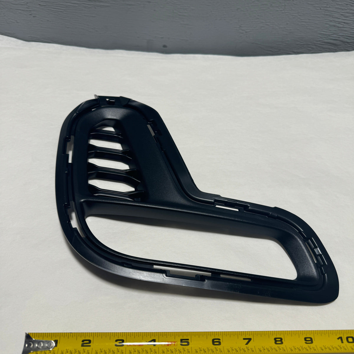 2021-2023 Dodge Durango Fog Light Lamp Bezel Driver Side OEM – Conquest ...