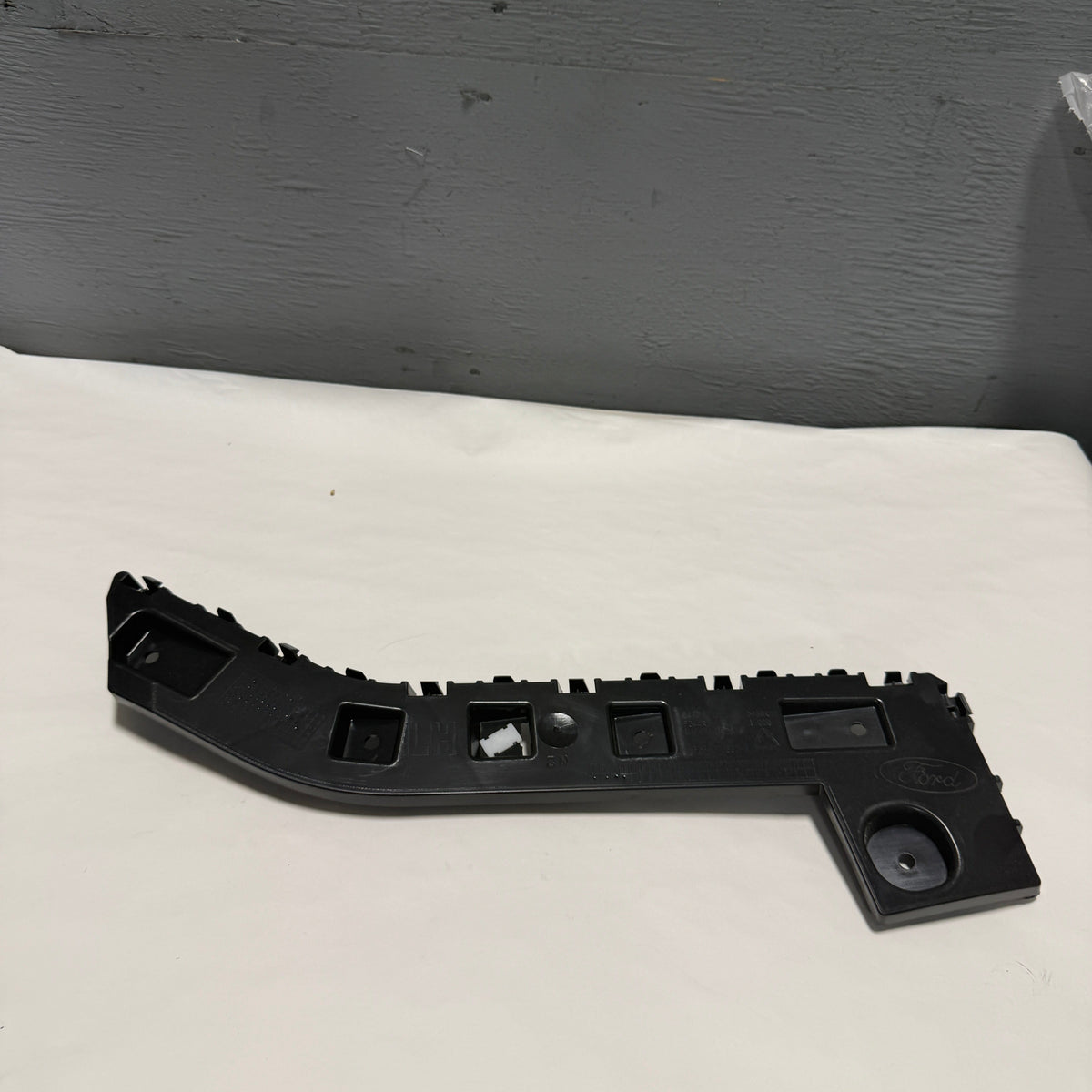 2023-2025 Ford Explorer XLT. Limited, Platinum Driver Side Rear Bumper ...