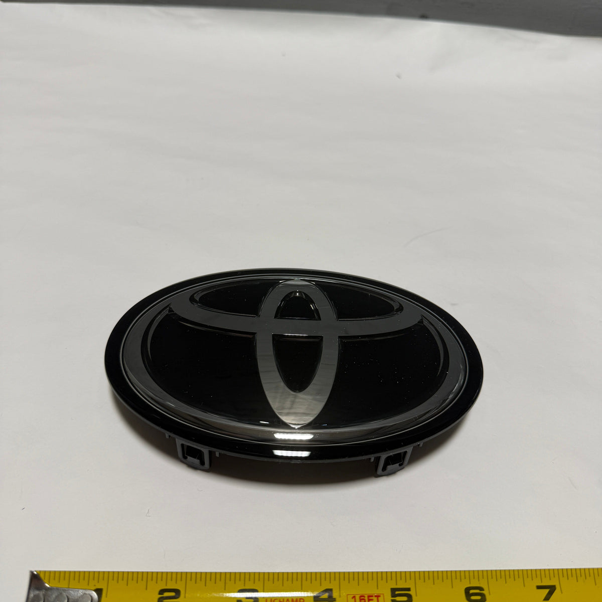 2025 Toyota Rav4 Hybrid Front Grille Emblem 53141-0R150 / 53141-33130 ...