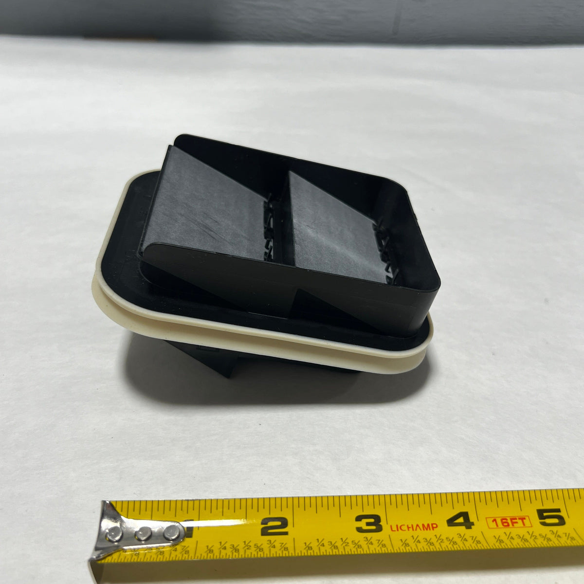 2012-2018 Ford Focus Quarter Panel Pressure Louver Vent Genuine OEM ...